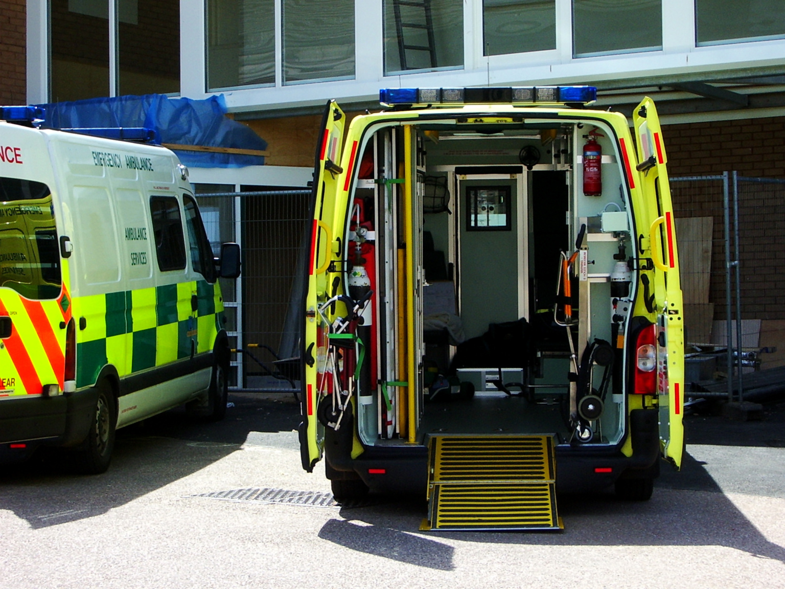 NHS Ambulance - Portable Power Technology